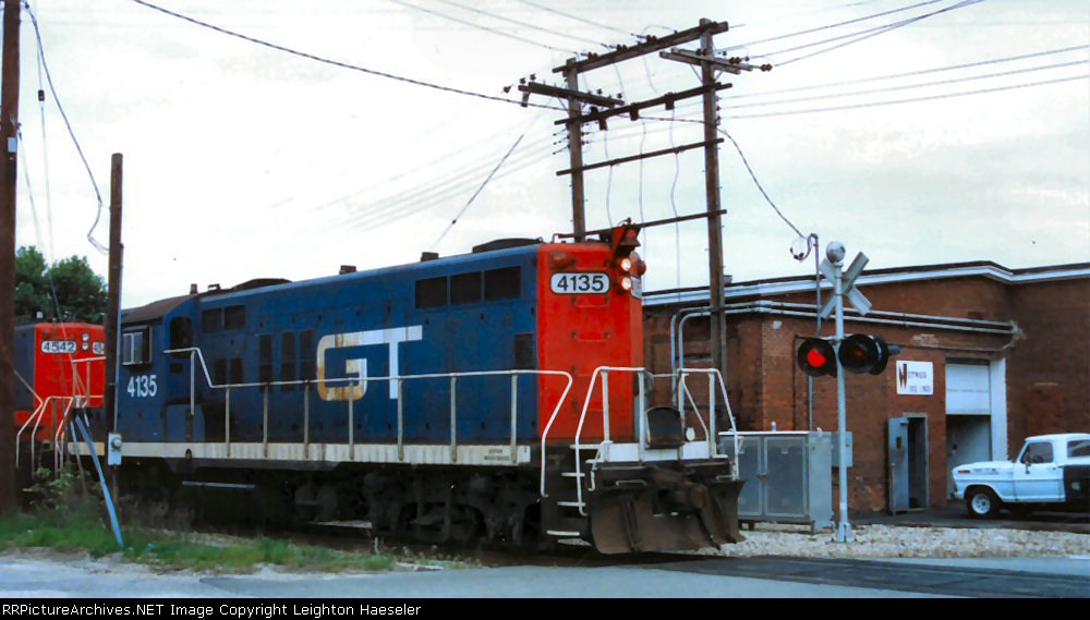 GTW 4135 with CV 4542